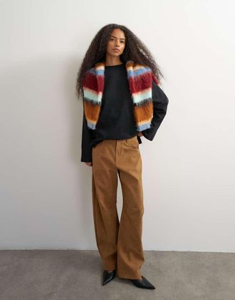Topshop pantalon barrel en faux-su&egrave;de camel-Marron