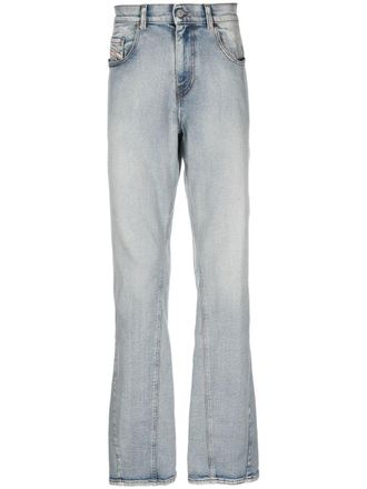 Diesel jean &eacute;vas&eacute; 2021 D-Vocs 9C08L - Bleu
