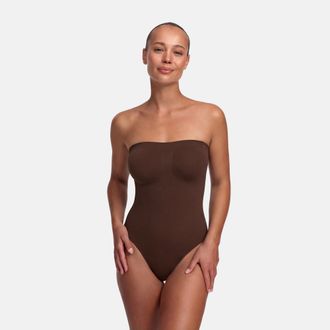 creamy fabrics Tr&auml;gerloser Bodysuit Sculpting Shapewear mit String