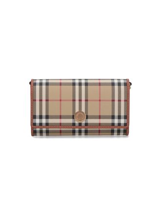 Burberry Wallet With Chain Hannah