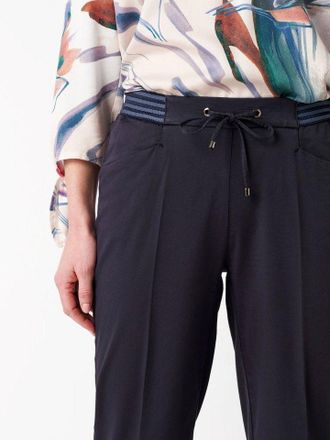 Toni Sweathose Sue