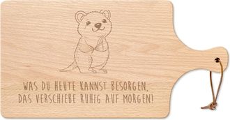 Mr. & Mrs. Panda Schneidebrett Quokka Happy - Geschenk, K&auml;sebrett, Lustige Spr&uuml;che, Fr&uuml;hst&uuml;cksbrett, Lustiger Spruch, holzbrett mit Griff, Verschieben, Brettchen, Aufs