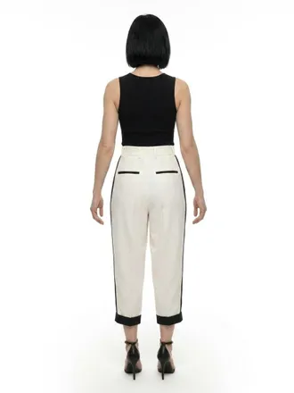 Dolce & Gabbana Womens White Virgin Wool Casual Pants