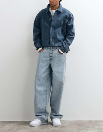 Liquor & Poker lockere Baggy-Jeans im Vintage-Waschung mit Strass-Details als Co-ord-Blau