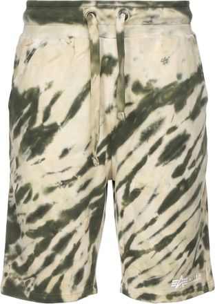 Alpha Industries HOSEN & R&Ouml;CKE - Shorts & Bermudashorts auf YOOX.COM