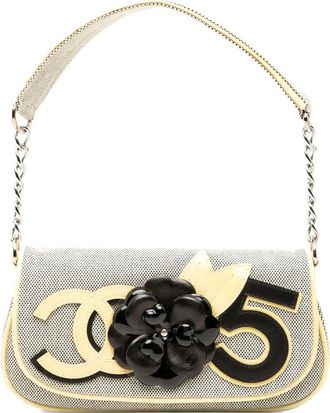Chanel sac porté épaule Camellia CC No. 5 (2005-2006) - Jaune