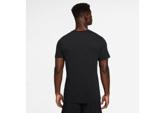 Nike T-Shirt Nike Mens Dri-FIT T-Shirt f&uuml;r Erwachsene, sportlicher Stil, atmungsaktives Material