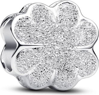 Pandora Moments Strukturiertes Kleeblatt Mini-Charm aus Sterling Silber, Kompatibel Moments, 794047C00