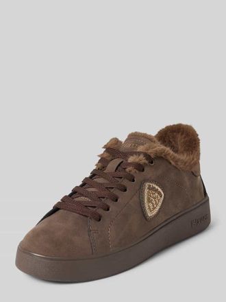 Blauer Sneaker mit Logo-Detail