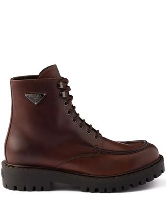 Prada bottines lacées à semelle crantée - Marron