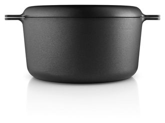 Eva Solo | Topf Ø26 6,0l Nordic kitchen | Aufgrund des leichten Materials leicht anzuwenden | Black