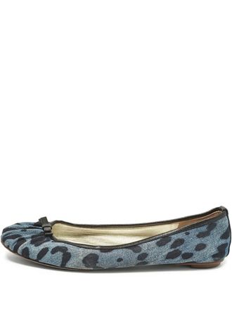 Dolce & Gabbana ballerines satinées à imprimé léopard - Bleu