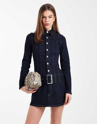 Asos Robe courte taille basse en jean avec ceinture - Indigo-Brown