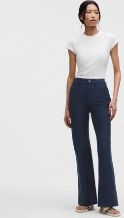 lululemon Pantalon EasyFive taille haute l&eacute;g&egrave;rement &eacute;vas&eacute;e Standard pour Femmes - Bleu - Taille 24