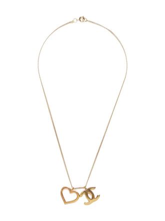 Chanel collier à pendentif coeur et Interlocking CC (2004) - Or