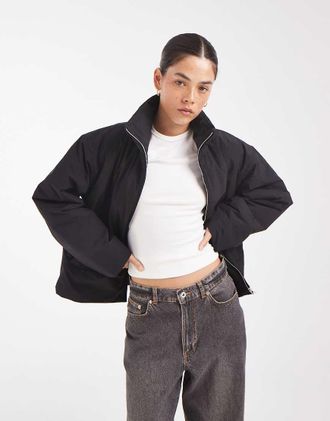 Pieces veste matelass&eacute;e &agrave; col chemin&eacute;e avec finitions &agrave; brandebourgs en noir