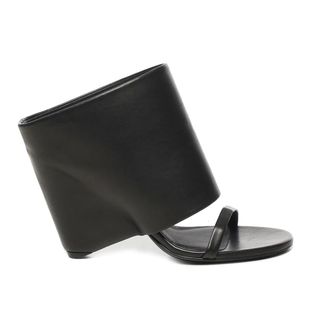 Courr&egrave;ges Schwarze Lammledersandalen mit d&uuml;nnem Riemen - - Shoes - Damen - Schwarzk - 36 EU