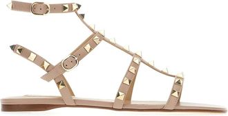 Valentino Garavani Femme, Chaussures, Beige, Taille: 40 EU Rockstud Sandale Plate en Cuir de Veau