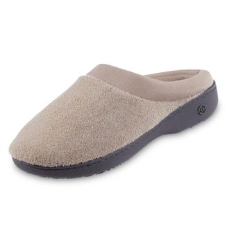 Isotoner Damen Pantoffeln aus Frottee und Satin, gepolstert, mit Memory-Schaum, für drinnen und draußen, bequem, flache Sandalen, stone, 35/36 EU