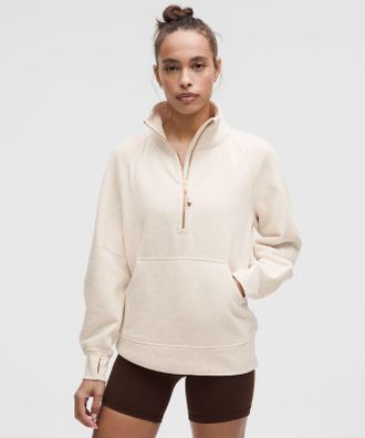 lululemon Scuba Oversized-Pullover mit Trichterkragen und halblangem Reißverschluss Lang für Frauen - Größe XL/2XL in Heathered Light Ivory/Gold