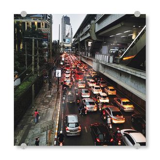 artboxONE Acrylglasbild 80x80 cm Architektur BKK Traffic Bild hinter Acrylglas - Bild Bangkok Bangkok Big City Lights