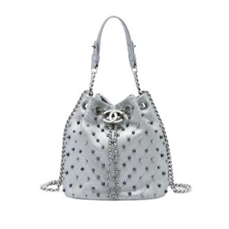 Chanel Sac seau matelass&eacute; clout&eacute; Pre-owned - Femme - Pre-owned - Gris - Taille: ONE Size