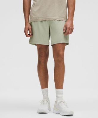 lululemon Pace Breaker Shorts mit Liner f&uuml;r M&auml;nner - 18 cm - Gr&ouml;&szlig;e 3XL in Fog Green