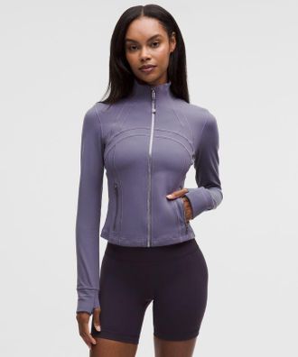 lululemon Define Crop-Jacke Nulu f&uuml;r Frauen - Gr&ouml;&szlig;e 10 in Grape Mist/Mirror Silver