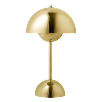 & Tradition Lampe &agrave; poser portative Flowerpot VP9, Verner Panton & Tradition