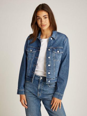Tommy Jeans Jeansjacke CLASSIC TRUCKER JACKET AI6136 mit typischen Trucker Details, mit Schmucksteinen