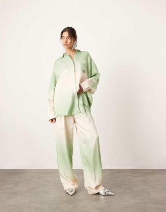 Asos Pantalon densemble ultra large - Imprim&eacute; d&eacute;grad&eacute; vert-Multicolore