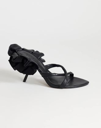 Topshop Ophelia - Sandales en cuir v&eacute;ritable &agrave; talon haut et volants - Noir