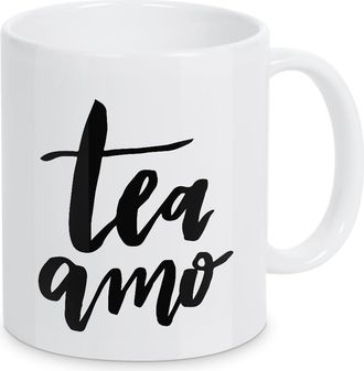 artboxONE Tasse Tea Amo von Planeta444 - Kaffeetasse Typografie