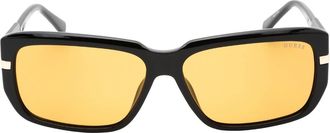 Guess Sonnenbrille mit gl&auml;nzendem schwarzen Rahmen und braunen Gl&auml;sern