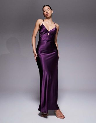 Aria Cove Maxikleid aus Satin in Lila mit Schl&uuml;ssellochdetail und R&uuml;ckenausschnitt mit Sch&uuml;rdetails