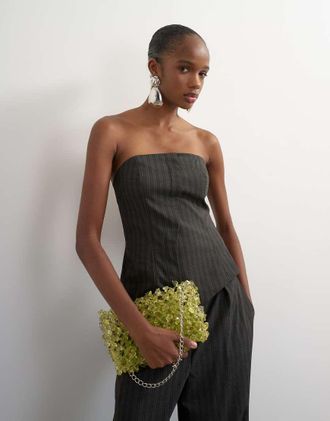 Topshop gestreiftes asymmetrisches Bandeau mit N&auml;hten in Braun