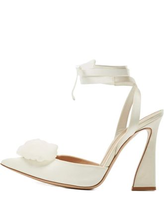 Gianvito Rossi Pumps mit Blumenapplikation - Wei&szlig;