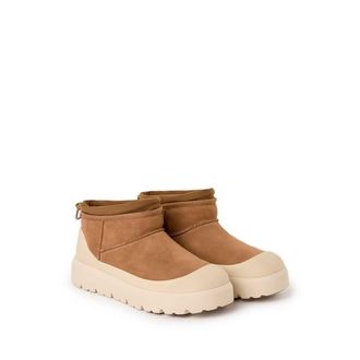 UGG Boots crant&eacute;es