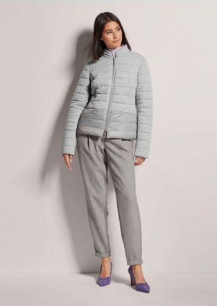 Madeleine Steppjacke Feminine Wendesteppjacke, Material-Mix Gestreiftes Design, Stehbundkragen und praktischer Zipper