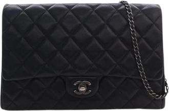 Chanel Sac bandouli&egrave;re matelass&eacute; en cuir dagneau pr&eacute;-poss&eacute;d&eacute; - Femme - Pre-owned - Noir - Taille: ONE Size