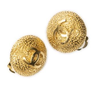 Chanel Ohrringe - Small CC Round Grained Clip On Earrings - Gr. unisize - in Gold - f&uuml;r Damen
