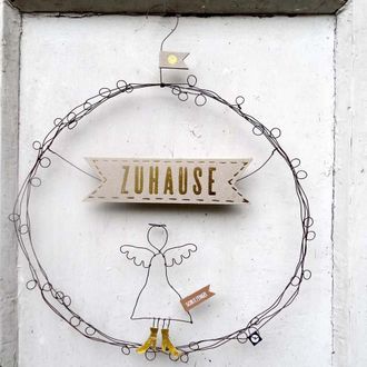 Good old Friends T&uuml;rkranz Zuhause, handgebogener Draht, Karton, rund
