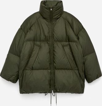 Arket Upcycled Down Steppjacke -Gr&uuml;n