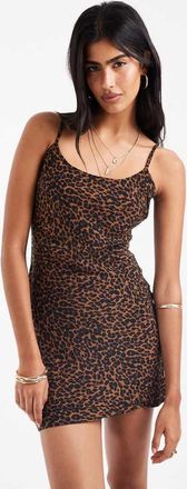 Superdry Mini-Tr&auml;gerkleid mit Leona-Leopardenmuster und Schr&auml;gschnitt-Bunt