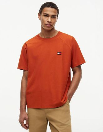 Tommy Hilfiger T-shirt d&eacute;contract&eacute; en jersey &agrave; manches raglan avec logo drapeau - Orange