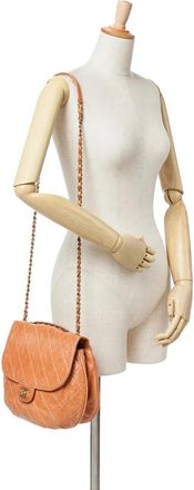 Chanel Hobo Bags - Medium Aged Calfskin Bubble CC Flap - Gr. unisize - in Braun - f&uuml;r Damen