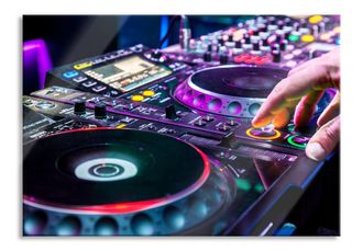 Pixxprint Glasbild, Wandbild aus Echtglas, Modern beleuchteter DJ Pult, 60x40 cm, inkl. Aufh&auml;ngung und Abstandshalter