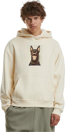 Mister Tee Herren Fearless Dawg Fluffy Hoody - Loose Fit Kapuzenpullover mit Dobermann-Print und angerauter Innenseite, Wei&szlig;sand, XXL
