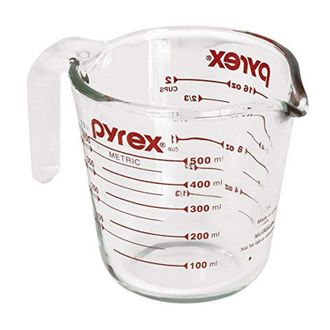 Pyrex Prepware Messbecher f&uuml;r 2 Tassen, rote Grafiken, transparent