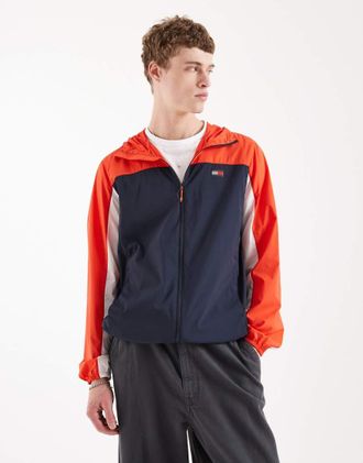 Tommy Jeans Outdoors - Shell-Jacke in Marineblau und Rot